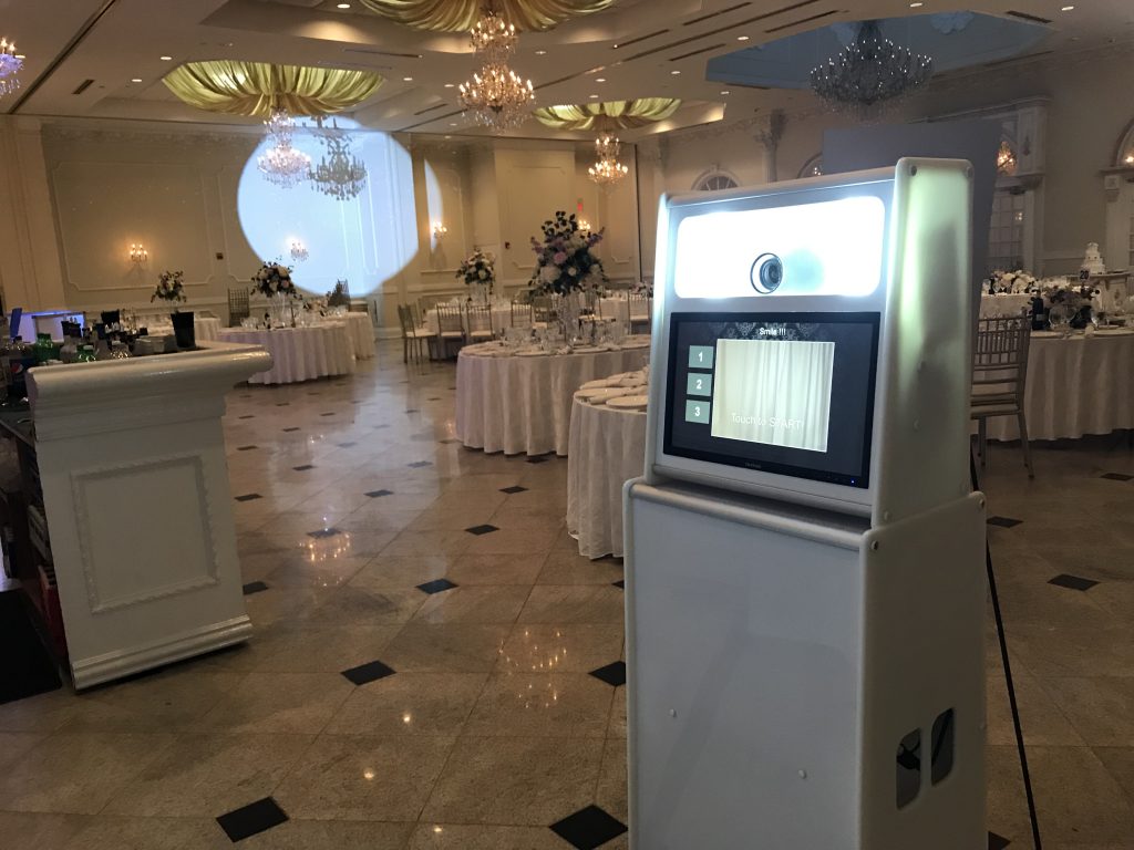 Photobooth DJ Services NJ - Party Vibe DJ's New Jersey